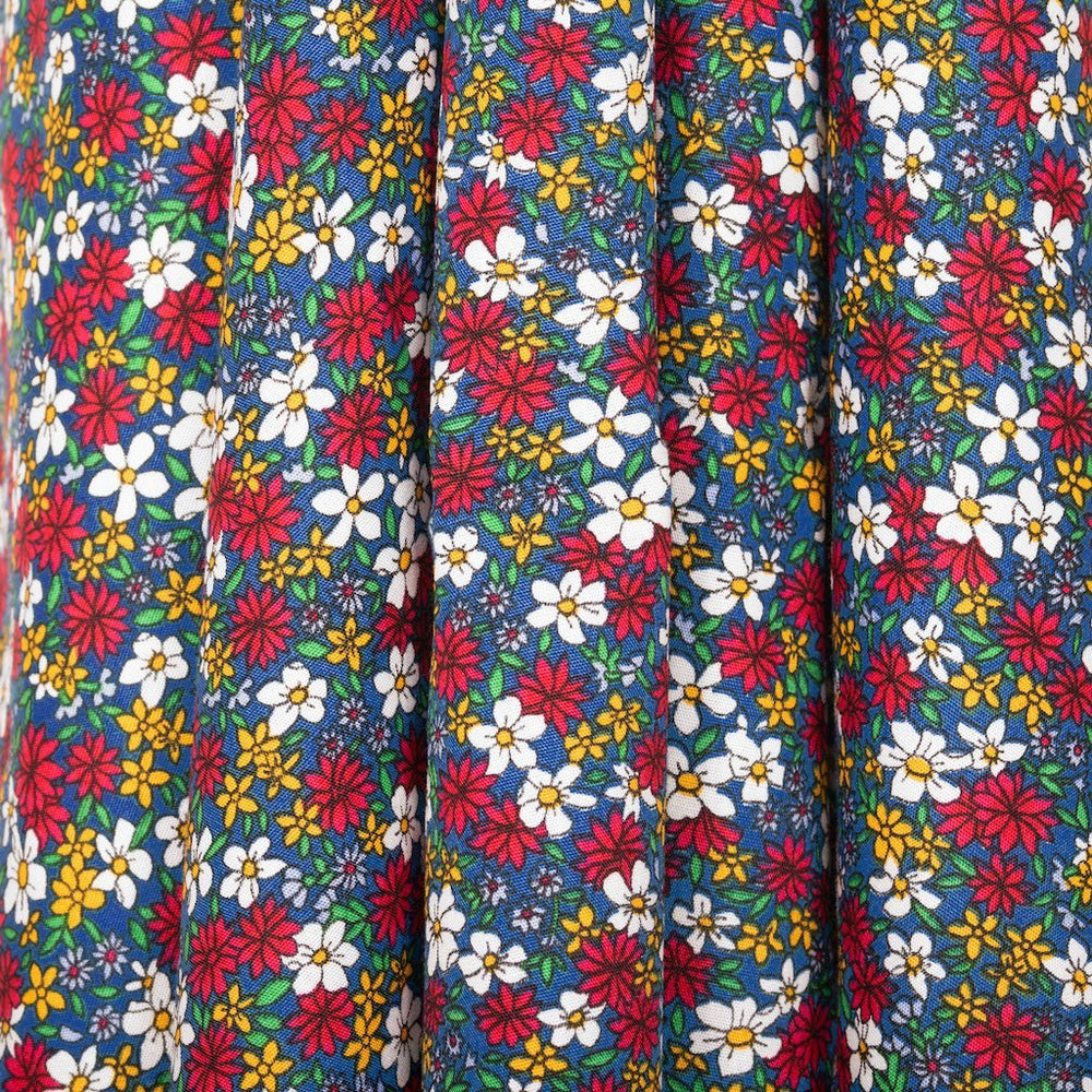 Daisy Print Fabric 100% Cotton Floral Pattern 58/60" Wide Sold BTY